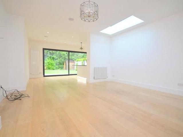 3 bedroom bungalow to rent