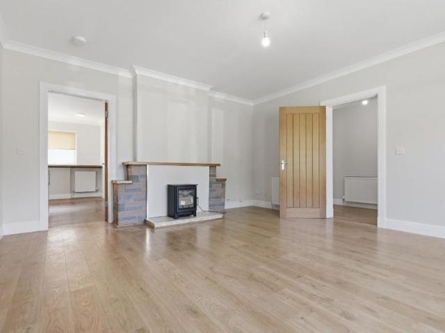 3 bedroom bungalow to rent