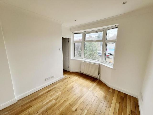 3 bedroom bungalow to rent