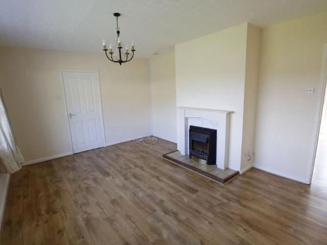 3 bedroom bungalow to rent