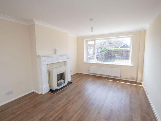 3 bedroom bungalow to rent