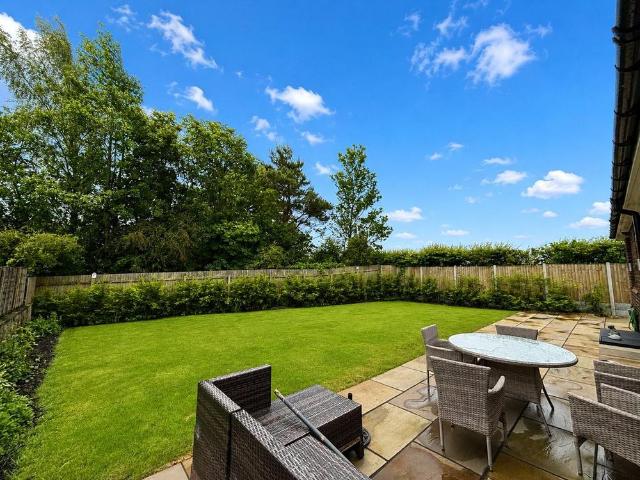3 bedroom bungalow to rent