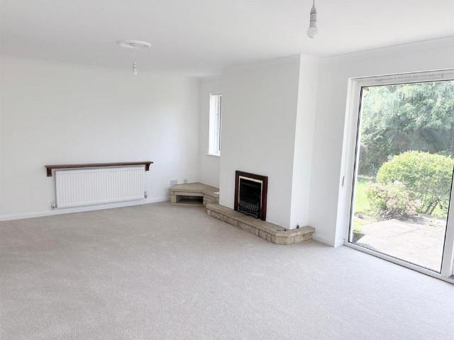 3 bedroom bungalow to rent