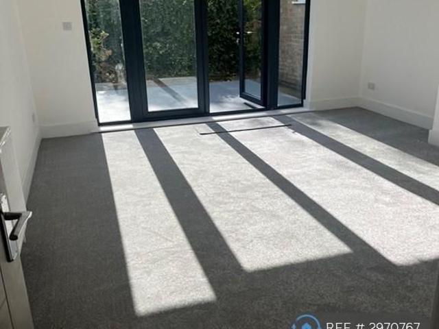 3 bedroom bungalow to rent