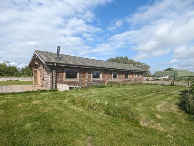 3 bedroom bungalow to rent