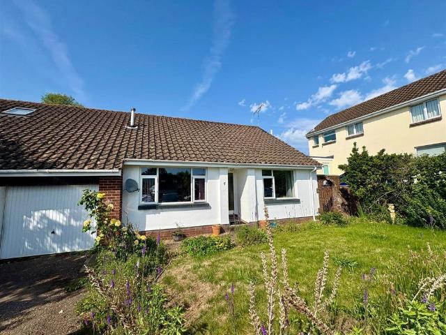 3 bedroom bungalow to rent