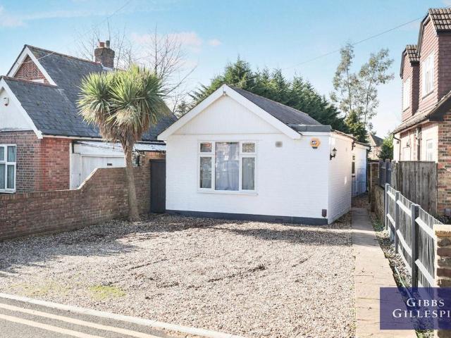 3 bedroom bungalow to rent