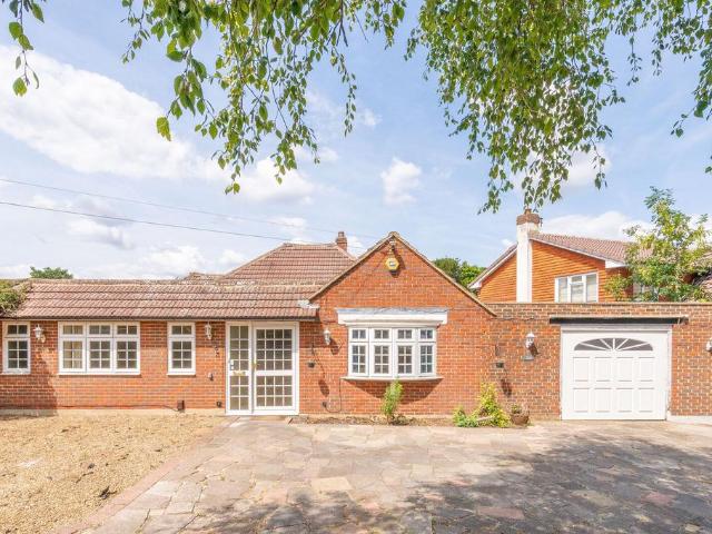3 bedroom bungalow to rent