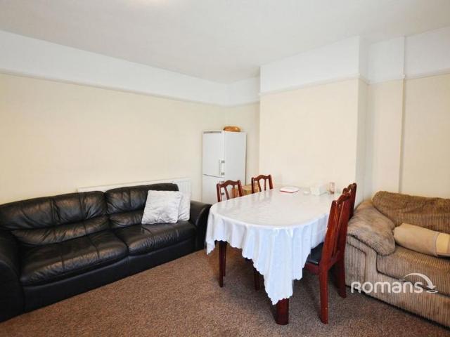 3 bedroom bungalow to rent