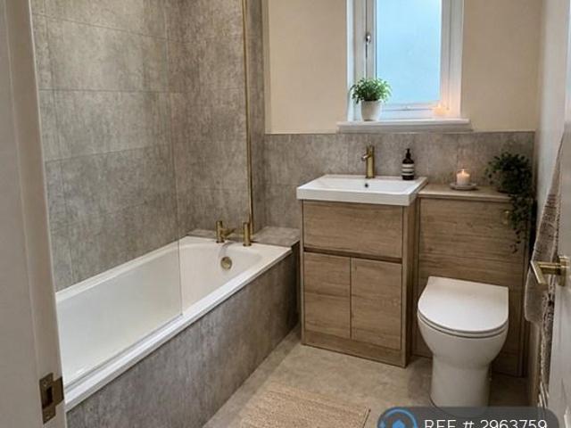 3 bedroom bungalow to rent