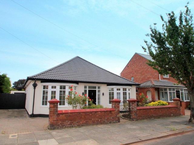 3 bedroom bungalow to rent