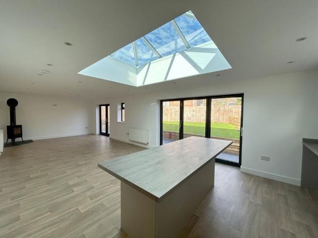 3 bedroom bungalow to rent