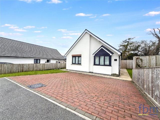 3 bedroom bungalow to rent