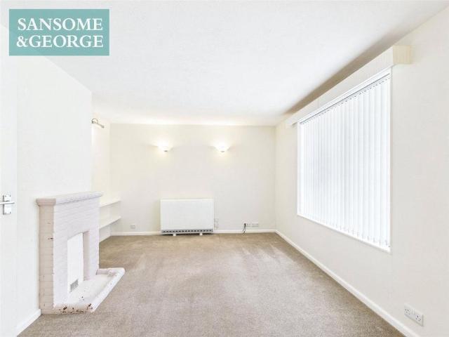 3 bedroom bungalow to rent