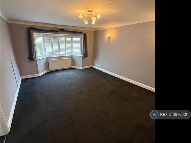 3 bedroom bungalow to rent