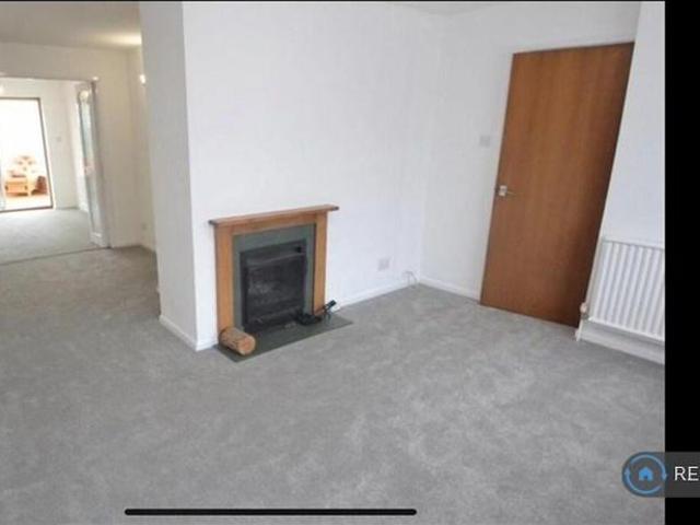 3 bedroom bungalow to rent