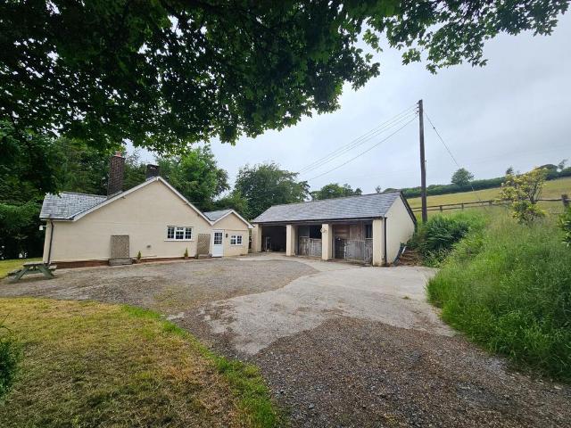 3 bedroom bungalow to rent
