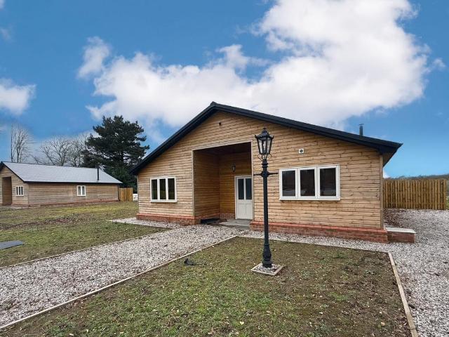 3 bedroom bungalow to rent