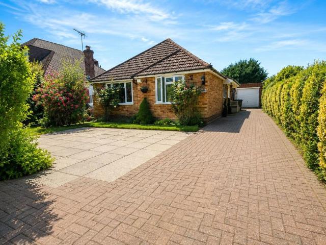 3 bedroom bungalow to rent