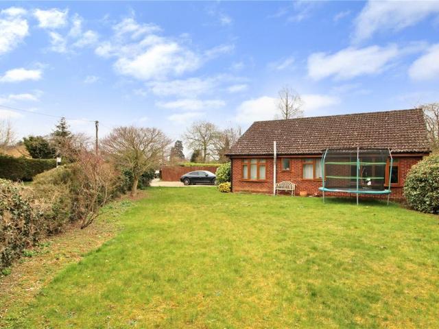 3 bedroom bungalow to rent