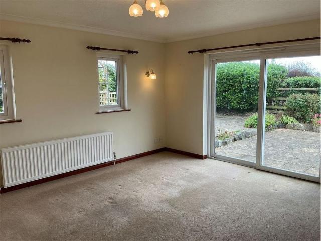 3 bedroom bungalow to rent