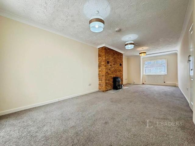 3 bedroom bungalow to rent