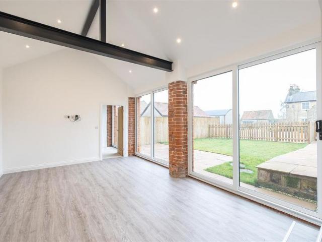 3 bedroom bungalow to rent