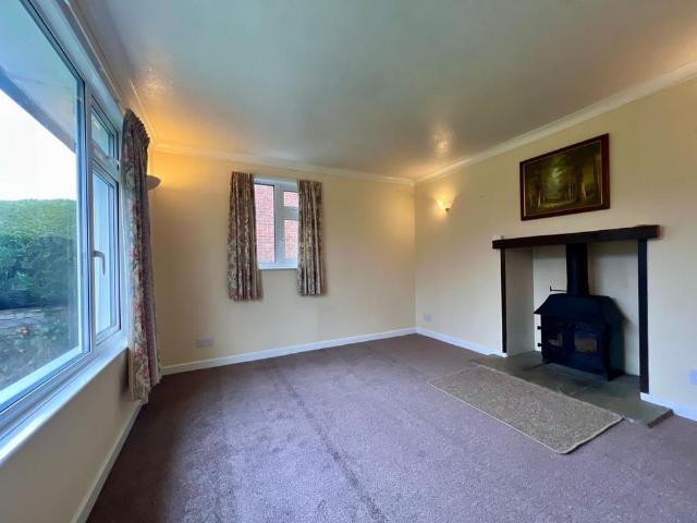 3 bedroom bungalow to rent