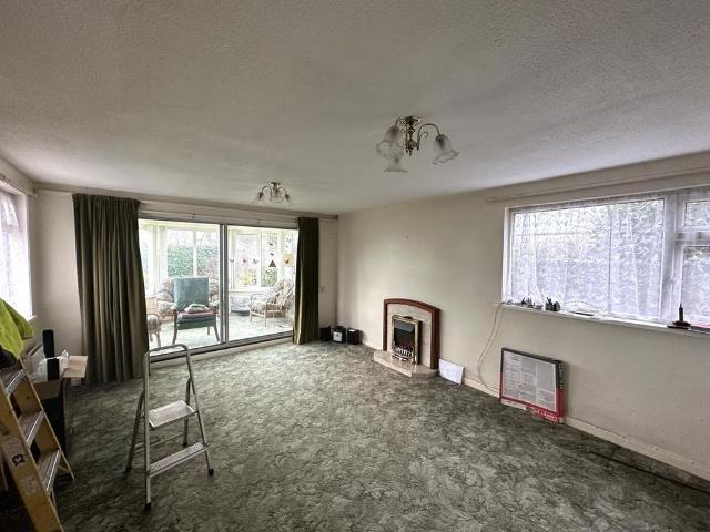 3 bedroom bungalow to rent