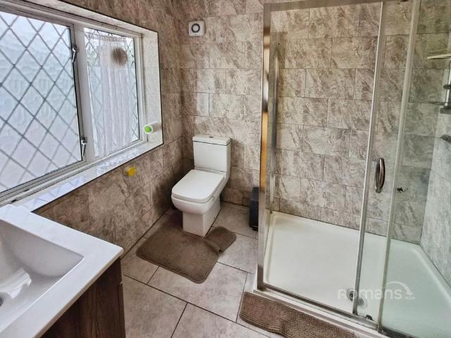 3 bedroom detached house to rent