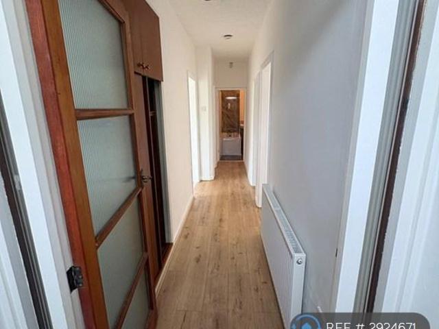 3 bedroom bungalow to rent