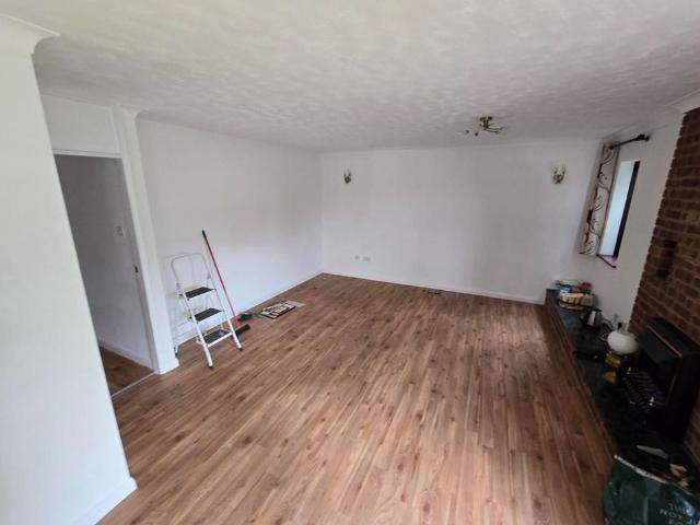3 bedroom bungalow to rent