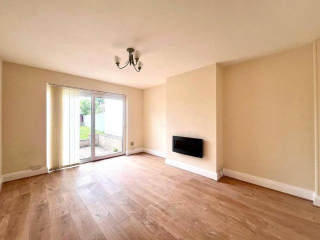 3 bedroom bungalow to rent