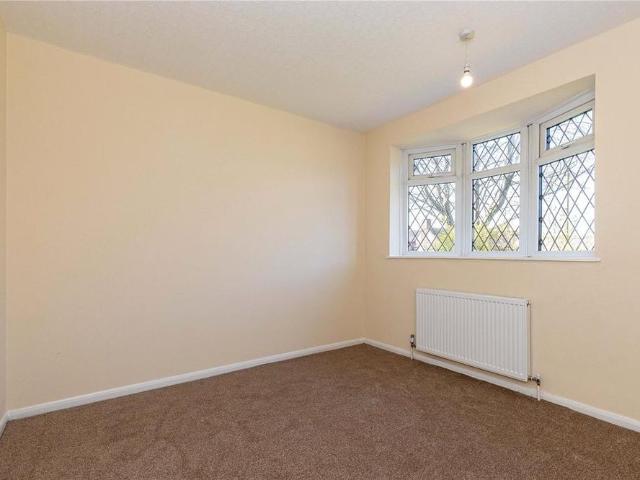 3 bedroom bungalow to rent