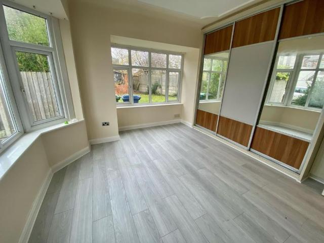 3 bedroom bungalow to rent