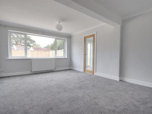 3 bedroom bungalow to rent