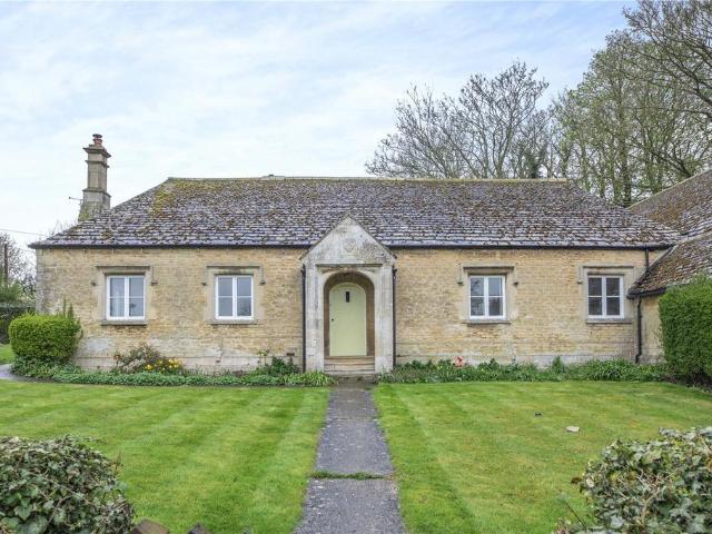 3 bedroom bungalow to rent