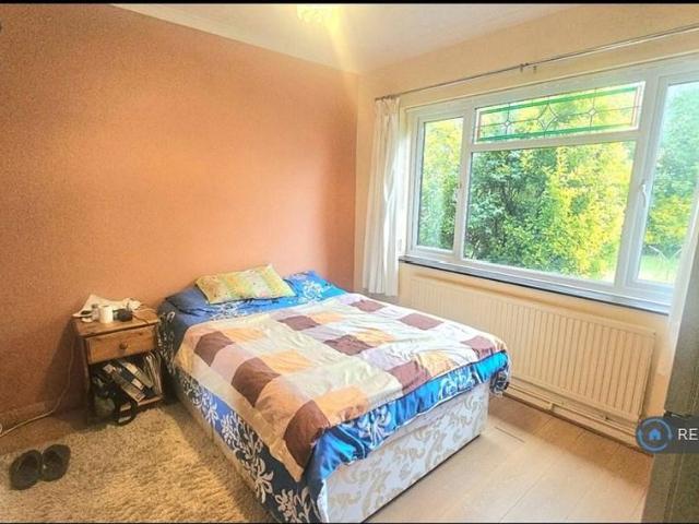 3 bedroom bungalow to rent