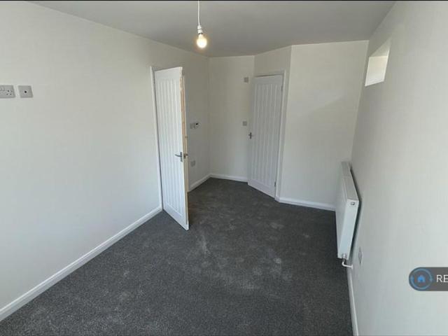 3 bedroom bungalow to rent