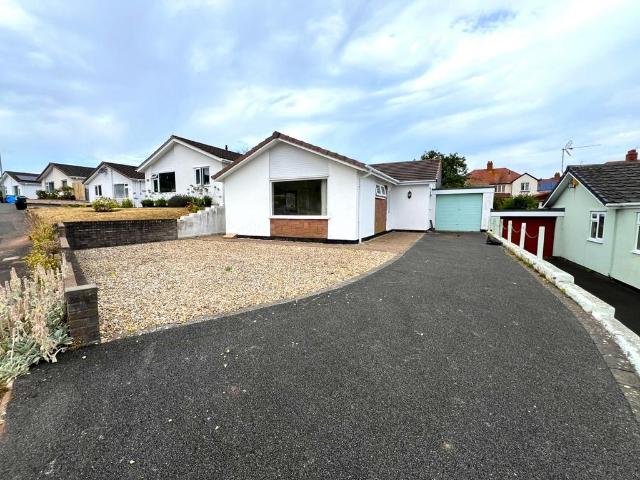 3 bedroom bungalow to rent