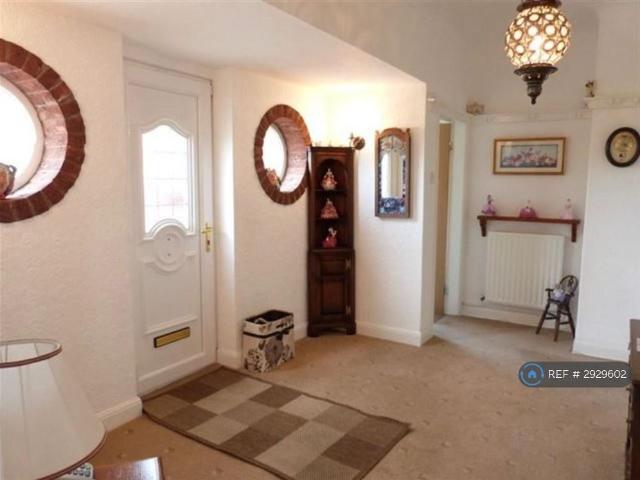 3 bedroom bungalow to rent
