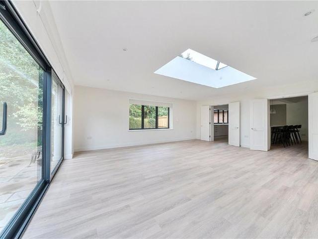 3 bedroom bungalow to rent