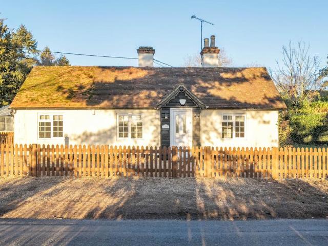 3 bedroom bungalow to rent