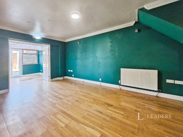 3 bedroom bungalow to rent Goodwood Road, Gosport, Hampshire, PO12