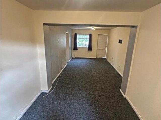 3 Bedroom Bungalow To Rent In Telford Way, Leicester, LE5