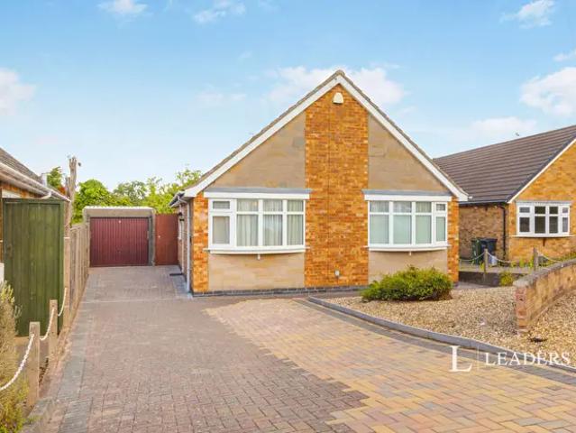 3 Bedroom Bungalow To Rent In Kilburn Avenue, Oadby, Leicester, LE2