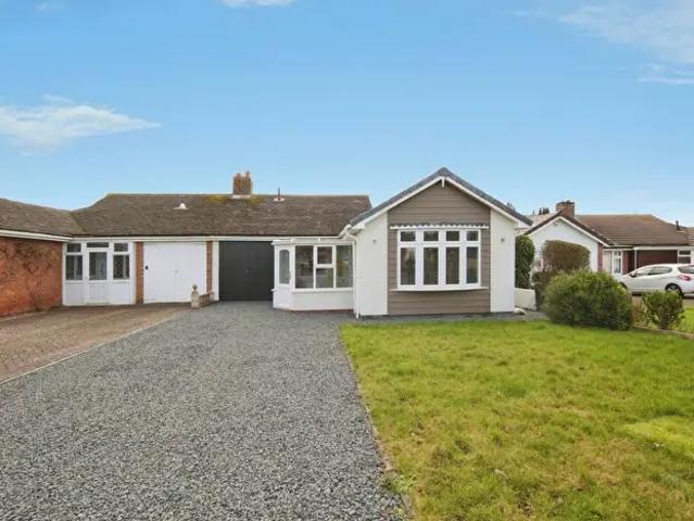 3 Bedroom Bungalow To Rent In Sedgemere Grove, CV7