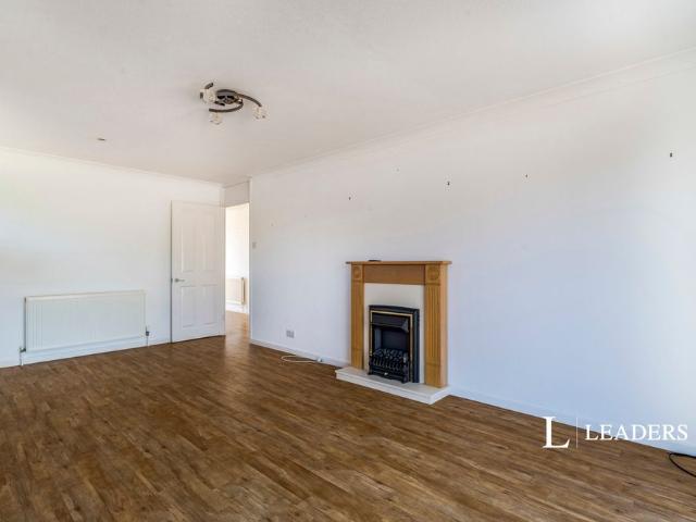 3 bedroom bungalow to rent Lundy Close, Littlehampton, West Sussex, BN17