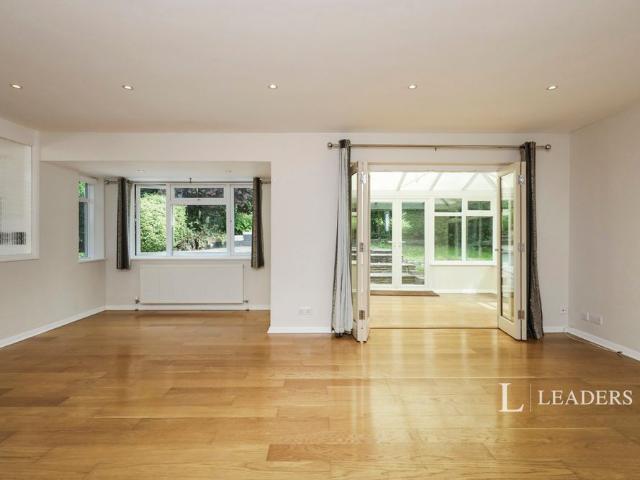 3 bedroom bungalow to rent Peakdean Lane, Friston, Eastbourne, BN20