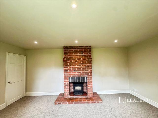 3 bedroom bungalow to rent Stoke Hall Lane, Stoke, Nantwich, Cheshire, CW5